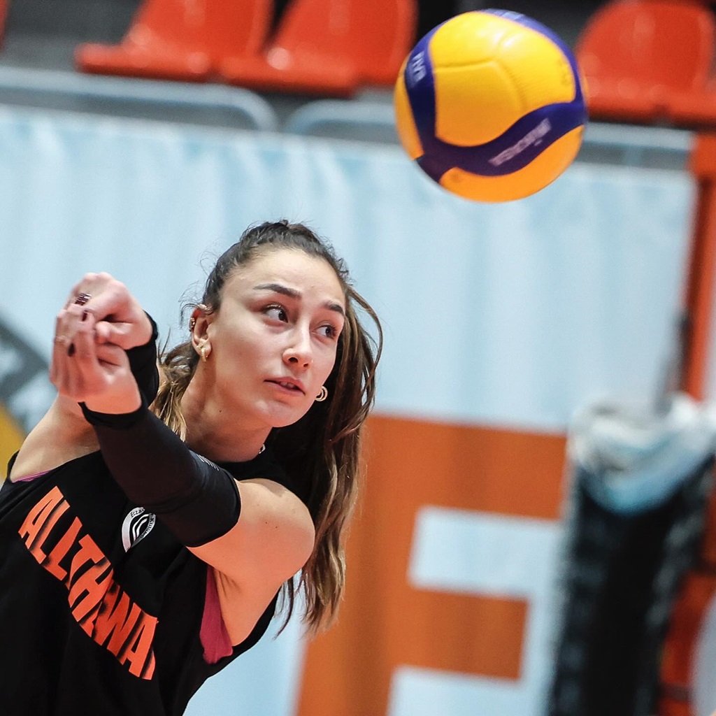 Hande Baladın: “Milli takımın başında zor bir süreç geçirmiştim ...